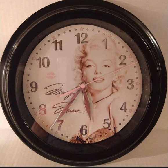Wall Decor | Marilyn Monroe Wall Clock Pink 1 | Poshmark